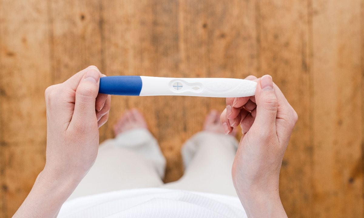 Těhotenský test: Jak funguje, přesnost a správné použití | Happy Baby